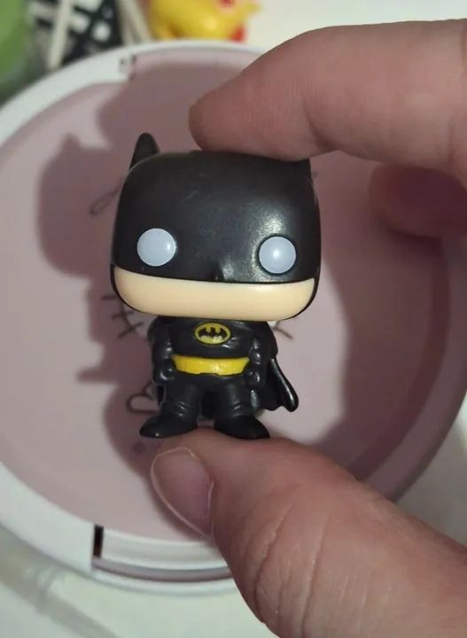 Batman do Kinder Joy DC funko Comics Brasil - Hobbies e coleções ...