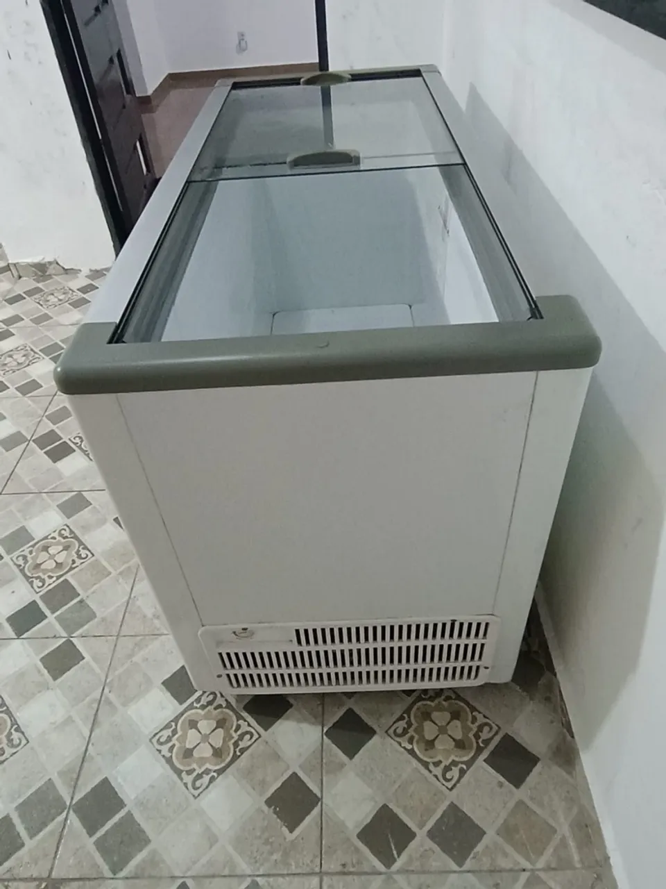 "freezer-pequeno" - Geladeiras e Freezers no Brasil