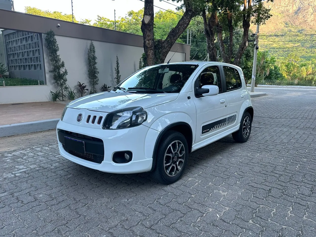 FIAT UNO SPORTING 1.4 EVO FIRE FLEX 8V 4P Usados e Novos