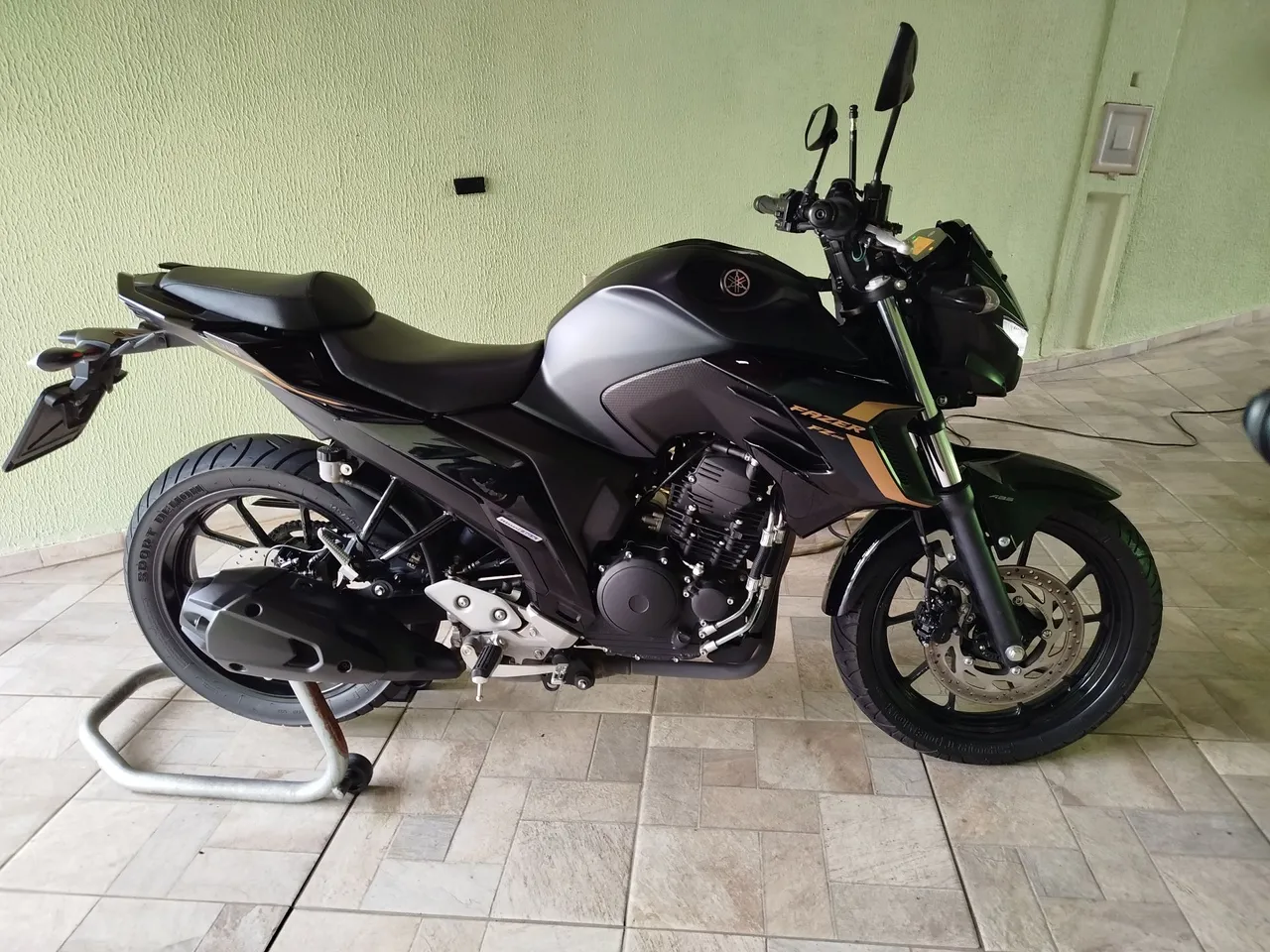 Motos YAMAHA FZ25 2024 no Brasil