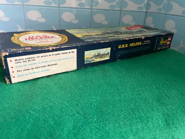 Modelo em Escala do Cruzador Helena da Marinha dos EE.UU. - Revell ...