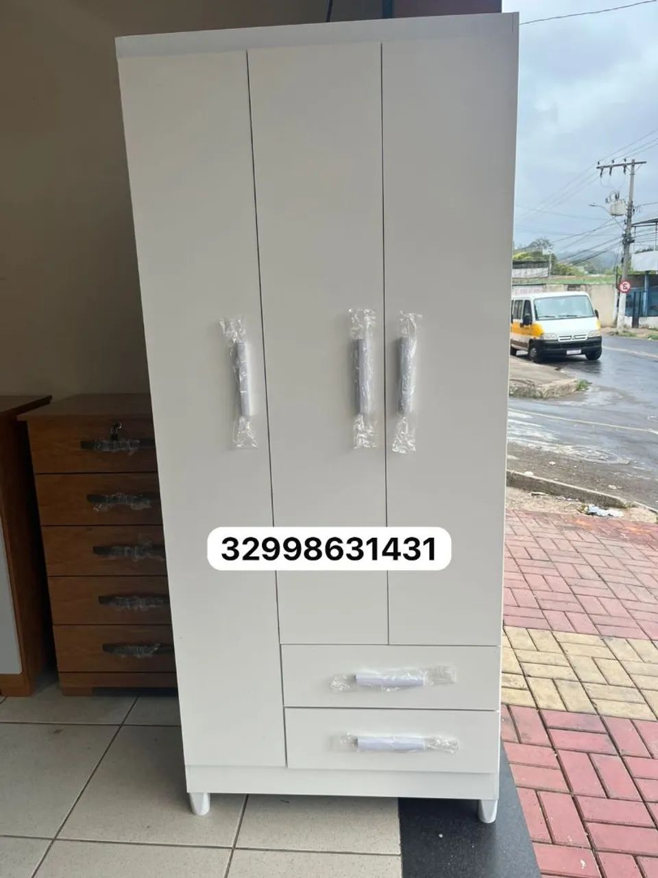 Guarda roupa Solteiro 3 portas e 2 Gavetas na Promoção - Armários e ...