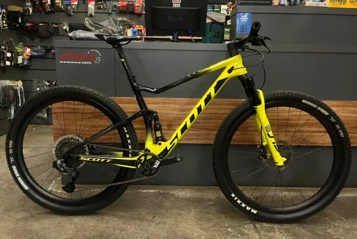 "scott spark rc team" - Ciclismo no Brasil