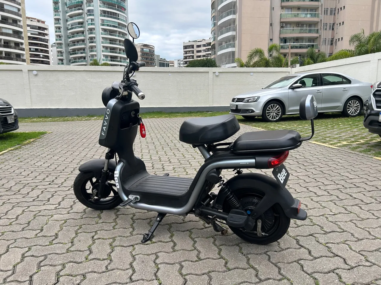 Motos BEE no Brasil