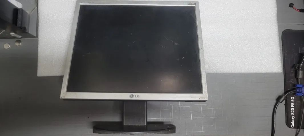 monitor 17 polegadas Defeito - Monitores - Goiânia, Belo Horizonte 1373339635 | OLX
