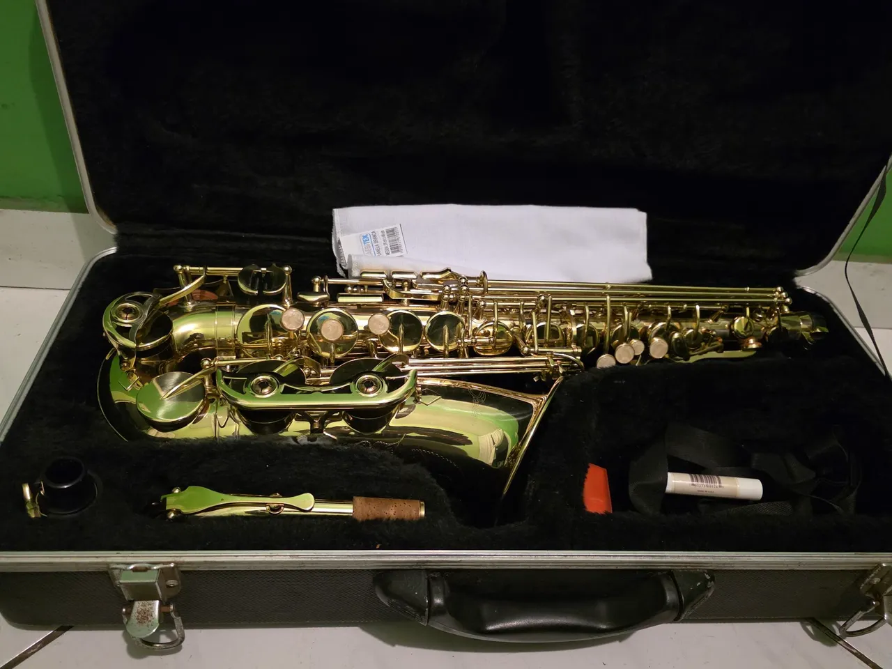 "saxofone alto" - Instrumentos musicais no Brasil