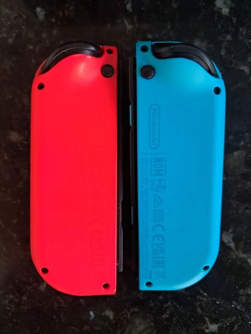 Vendo Par Joycon e Dock Nintendo Switch OLED Blue e Red Original ...