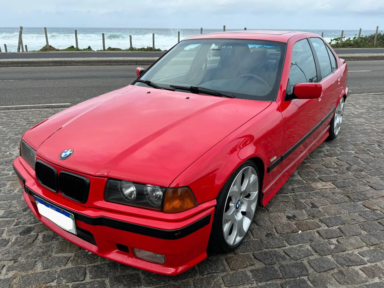 BMW 323I Usados e Novos