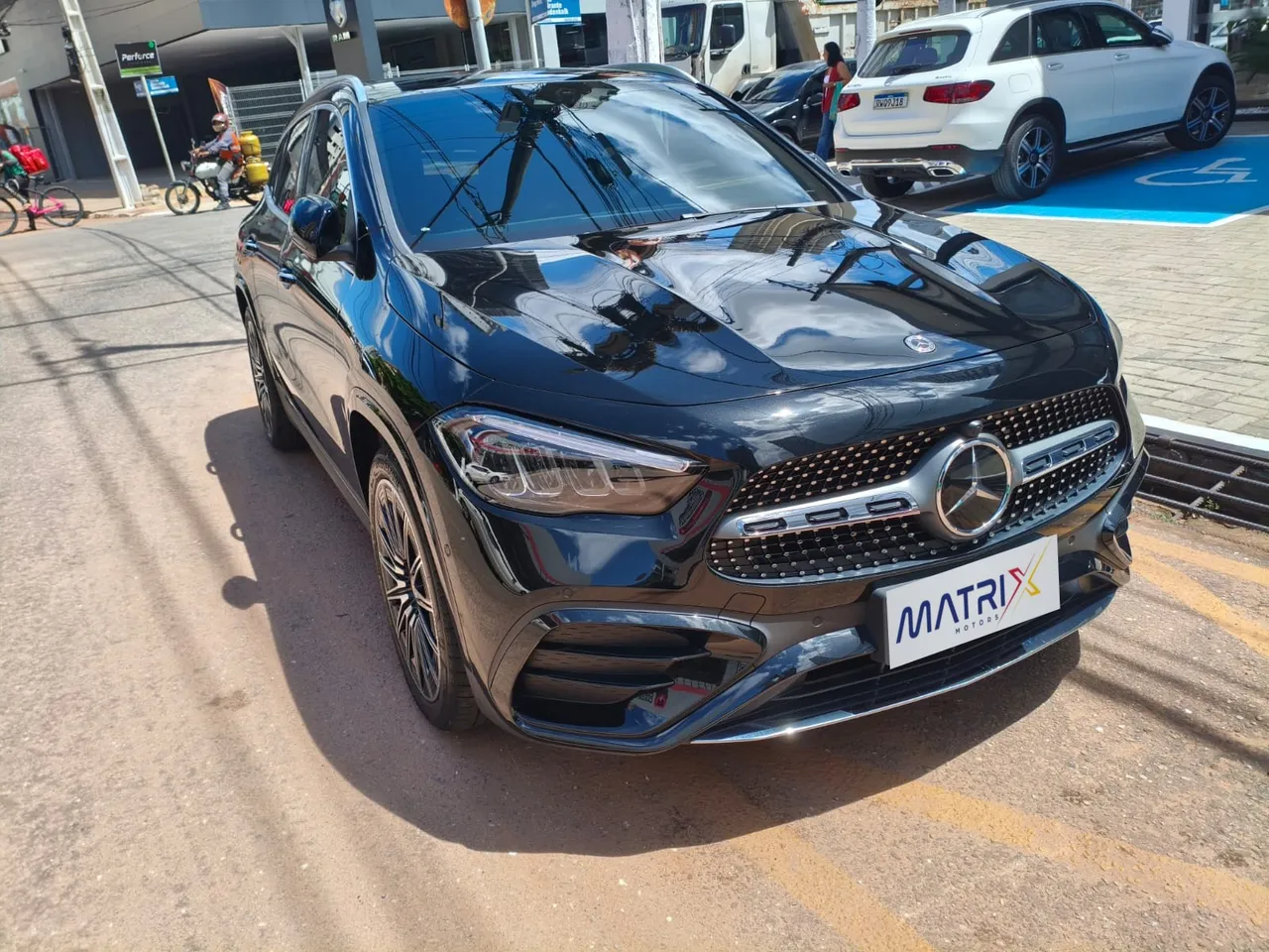 MERCEDES-BENZ GLA-200 Usados e Novos