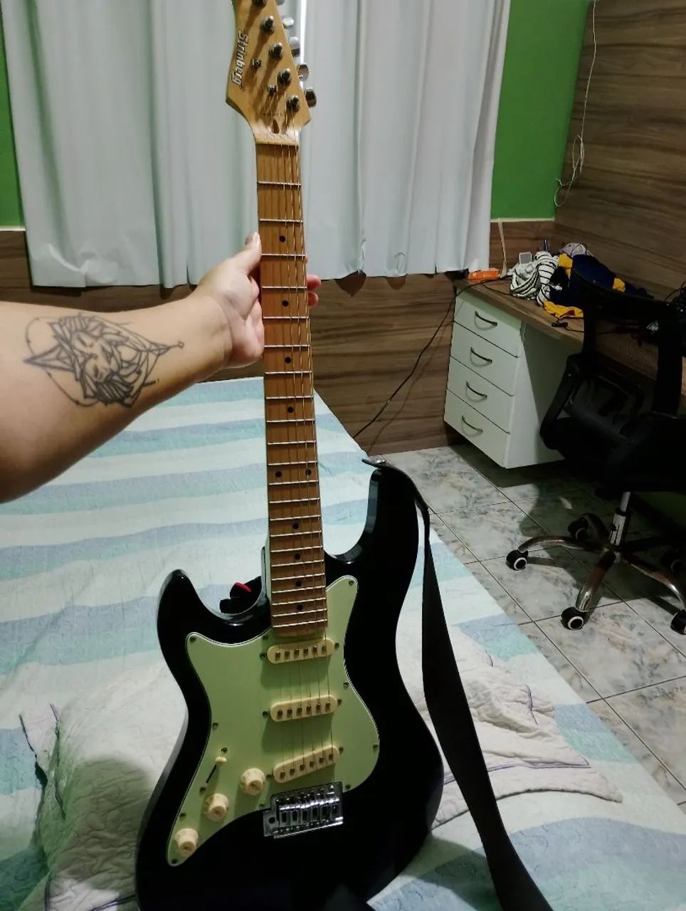 Guitarra canhota strinberg sts100 - Instrumentos musicais - Montese ...