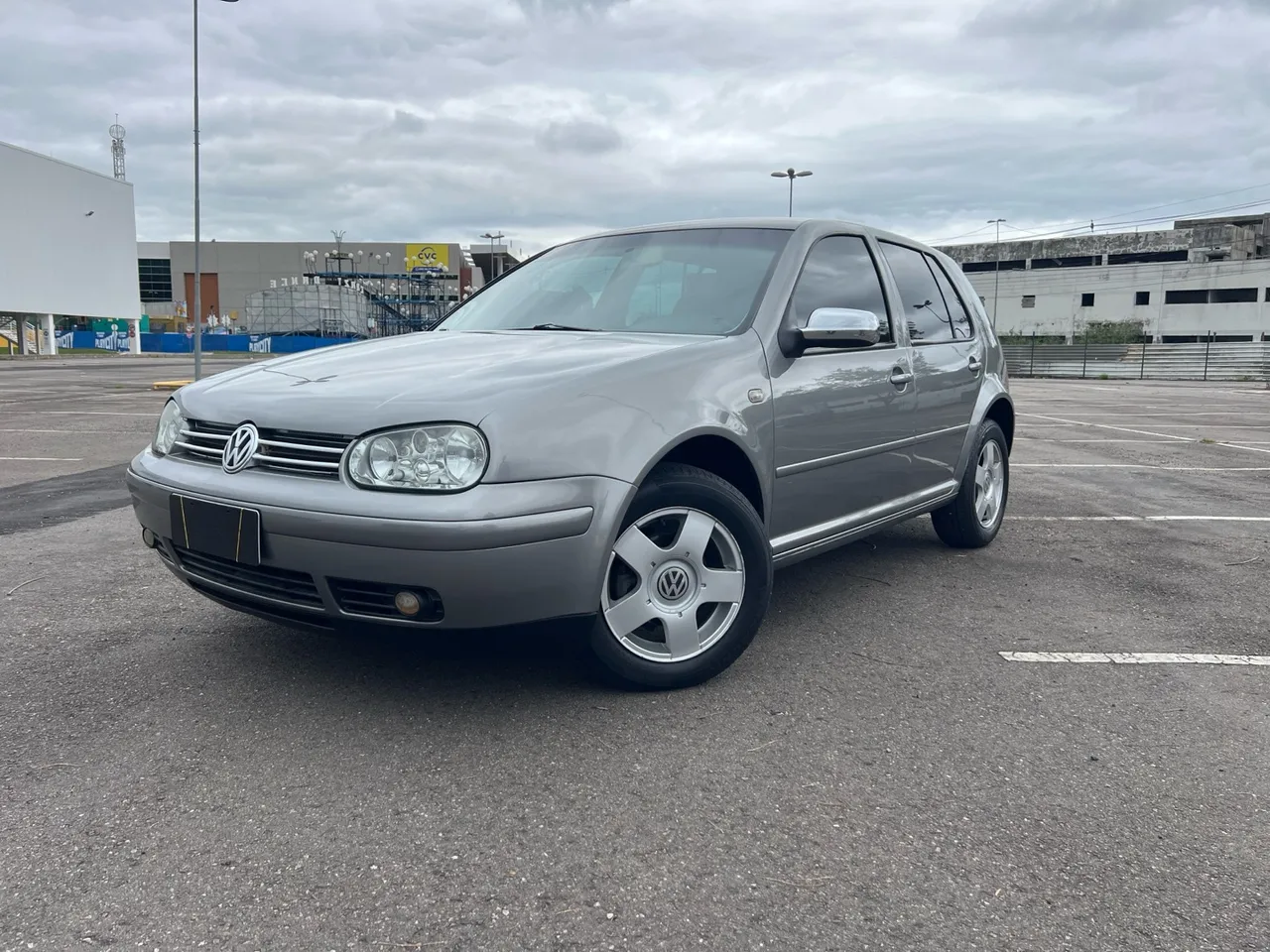 VOLKSWAGEN GOLF 2005 Usados e Novos