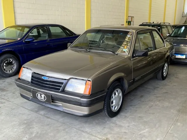 CHEVROLET MONZA 1989 Usados e Novos
