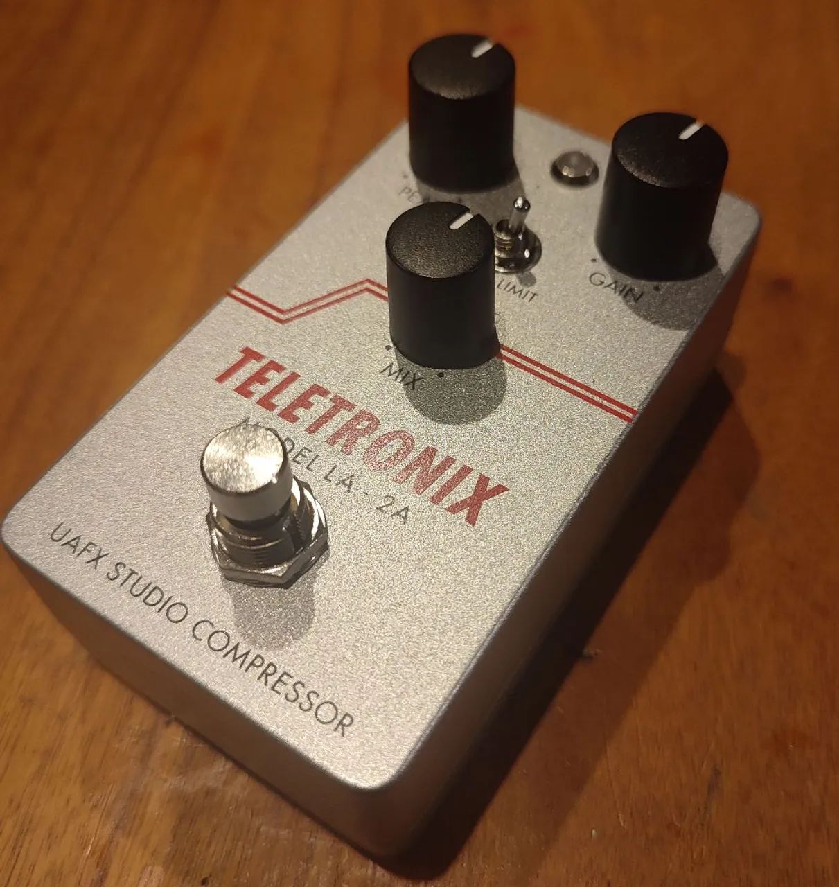 Pedal Teletronix LA-2A Studio Compressor Universal Audio - Instrumentos ...