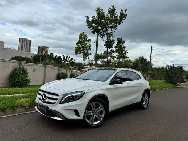 MERCEDES-BENZ GLA 2015 Usados e Novos