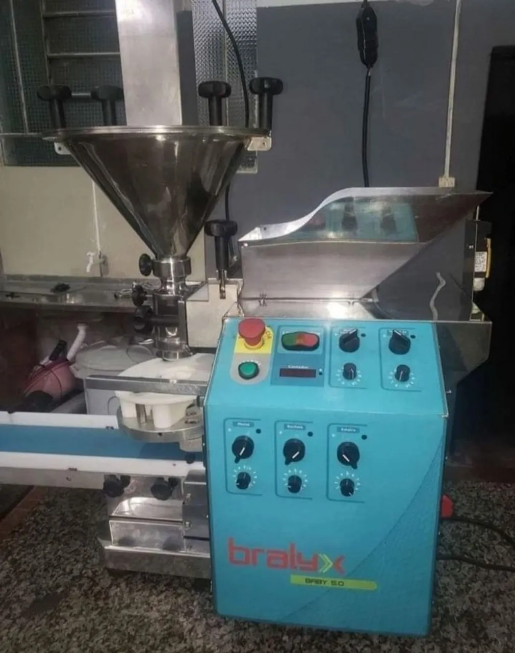 "maquinas de salgados bralyx" no Brasil