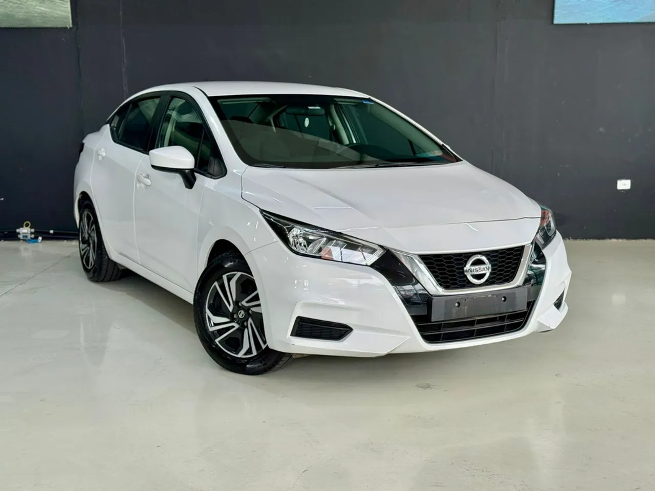 NISSAN VERSA Usados e Novos