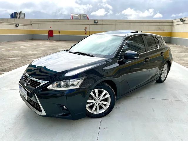 hatches LEXUS 2017 Usados e Novos