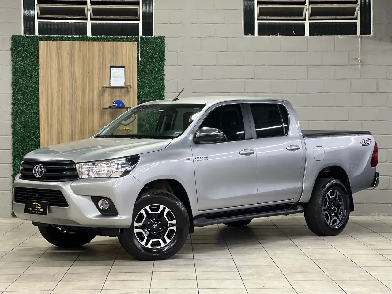 TOYOTA HILUX CD 4X4 2.8 DIESEL MEC. Usados e Novos