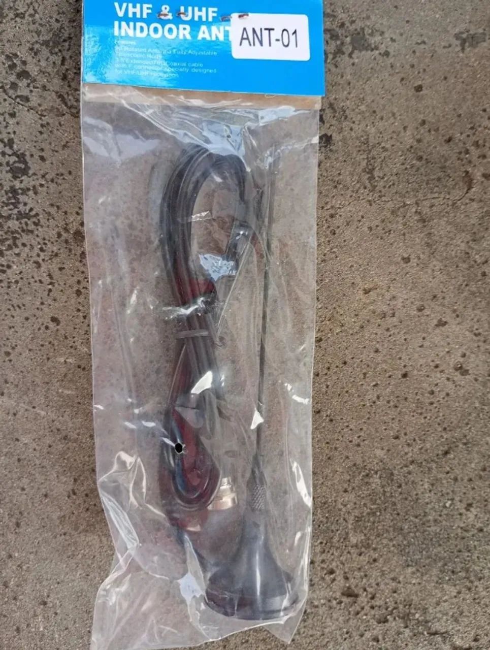 Mini Antena de Tv Interna Digital c/ Cabo 1,5m - Peças e Acessórios ...