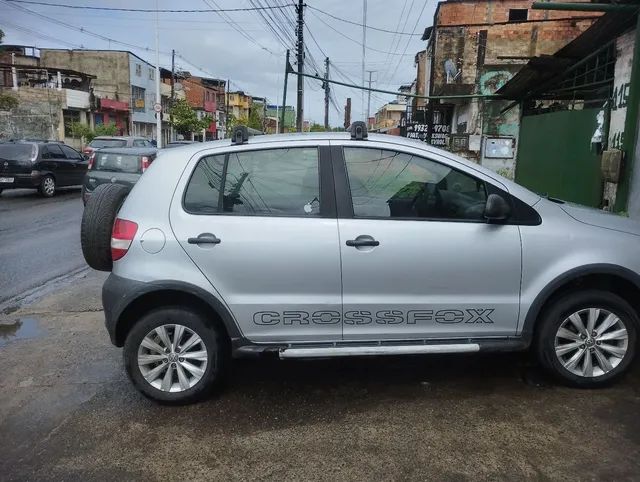 VOLKSWAGEN CROSSFOX 2006 Usados e Novos na BA