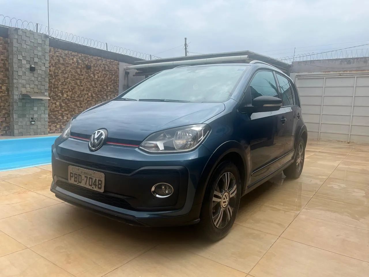 VOLKSWAGEN UP! CROSS 1.0 TSI TOTAL FLEX 12V 5P 2018 - 1351241177 | OLX