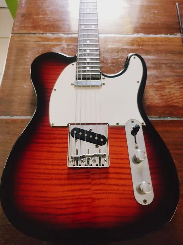 "guitarra telecast" no Brasil