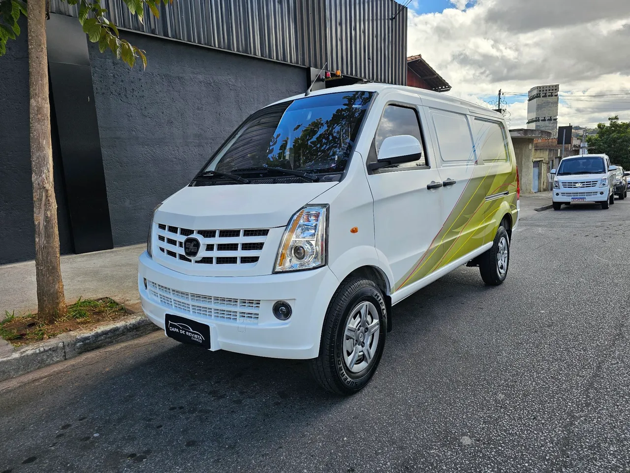 Effa V25 Usados e Novos