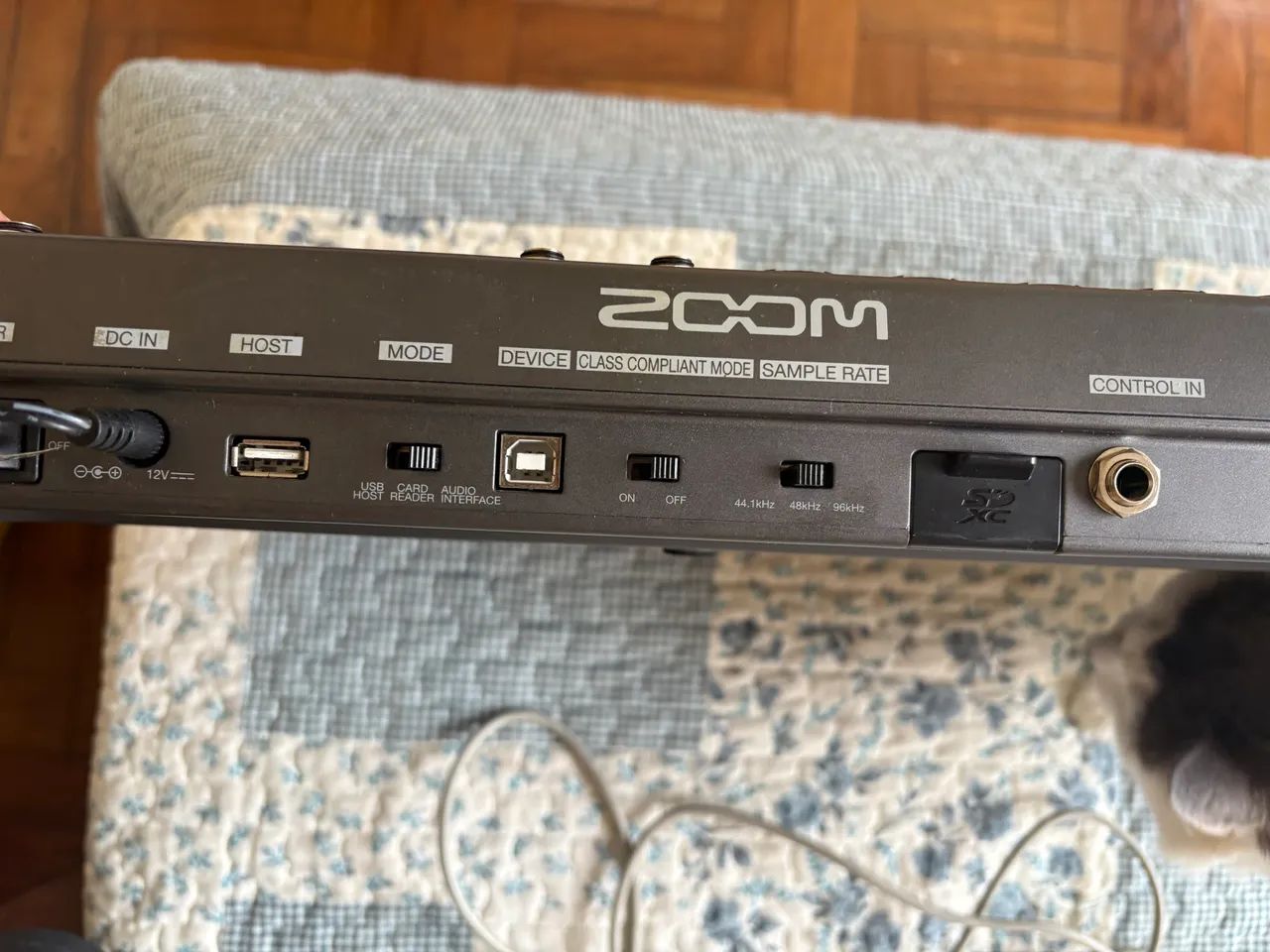 Mesa de Som/Mixer/Interface de áudio Zoom L-12 LiveTrak 12 canais ...