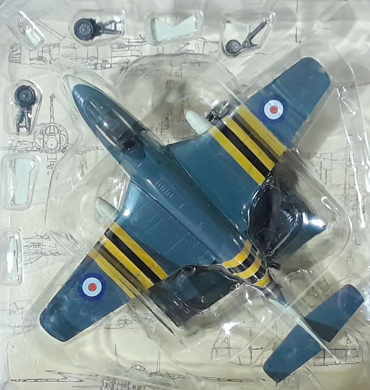 4 Aviões De Combate A Jato 1/72 Altaya - Hobbies e coleções - Santa ...