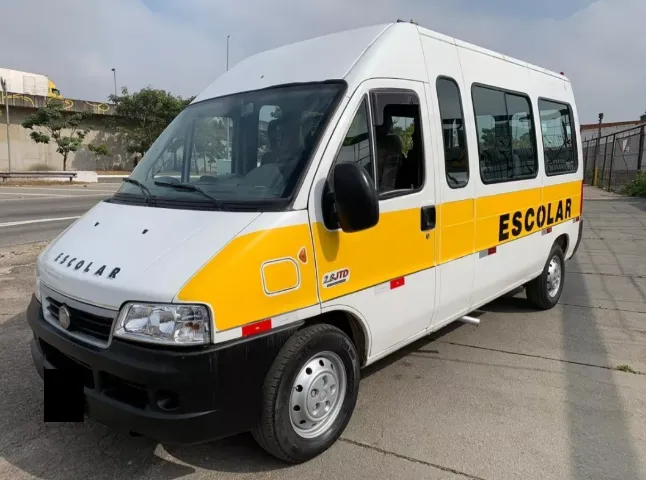 "carro escolar" - Carros Usados e Novos à venda