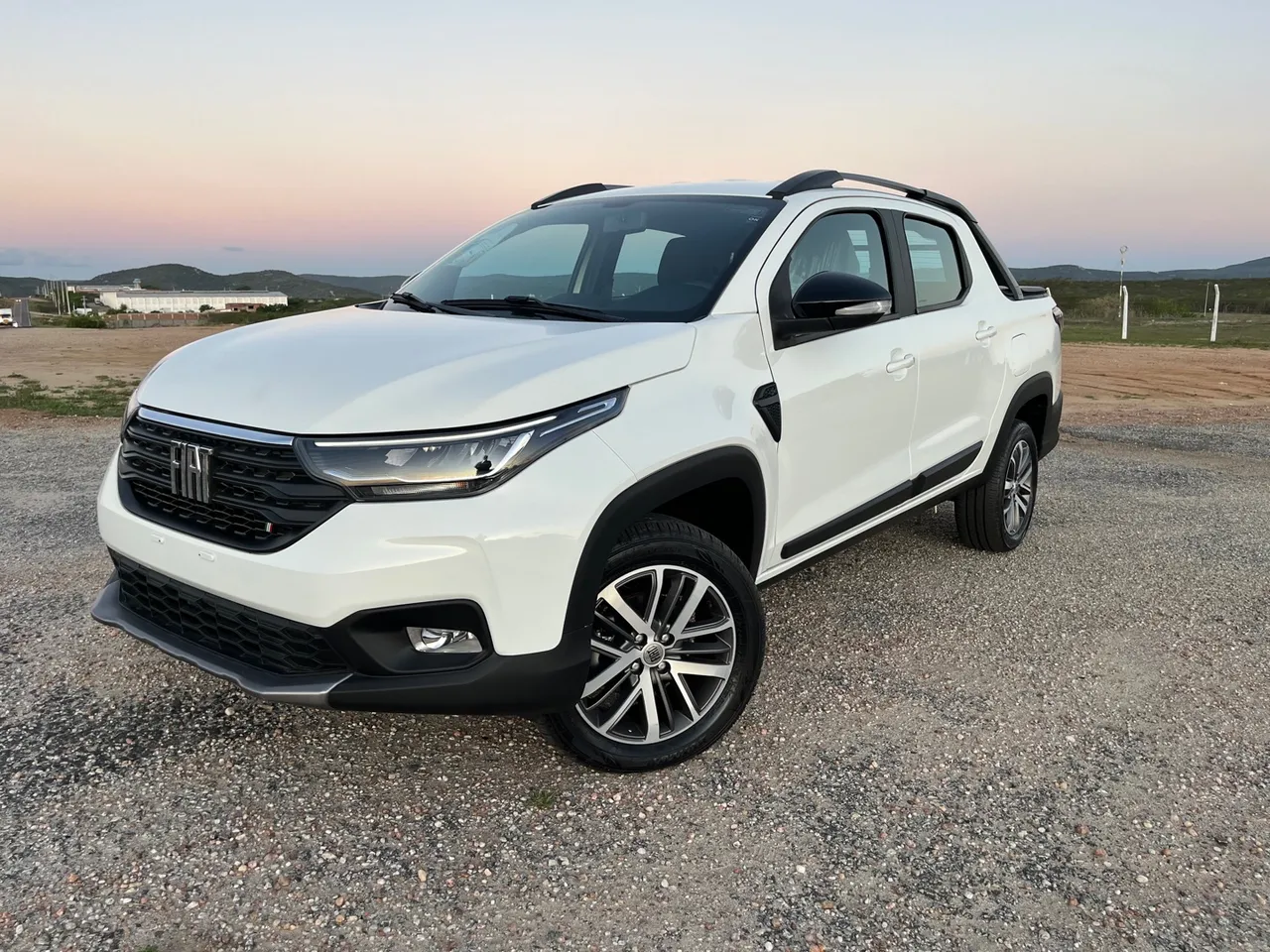 Fiat Strada VOLCANO 1.3 FLEX 8V CD AUT. Usados e Novos