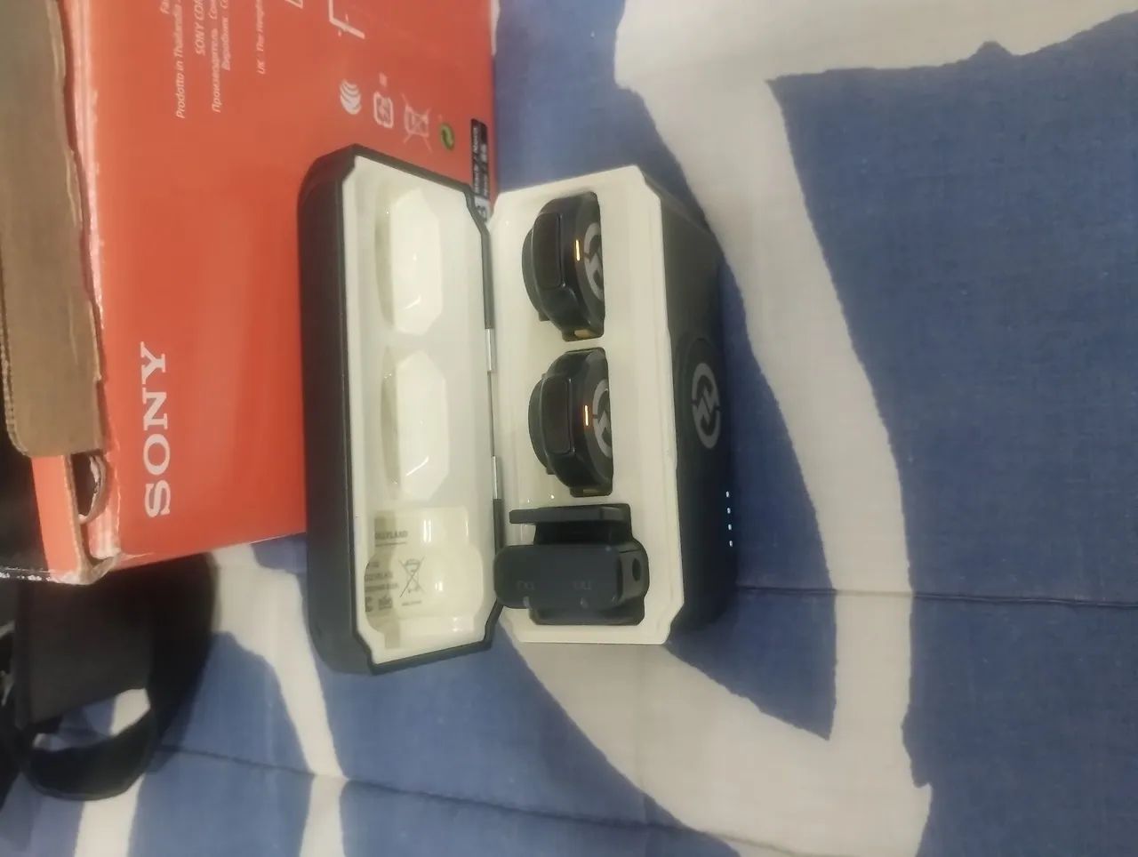 Câmera Sony Alpha 6400 que e microfone Mark Hollyland M2 - Câmeras e ...