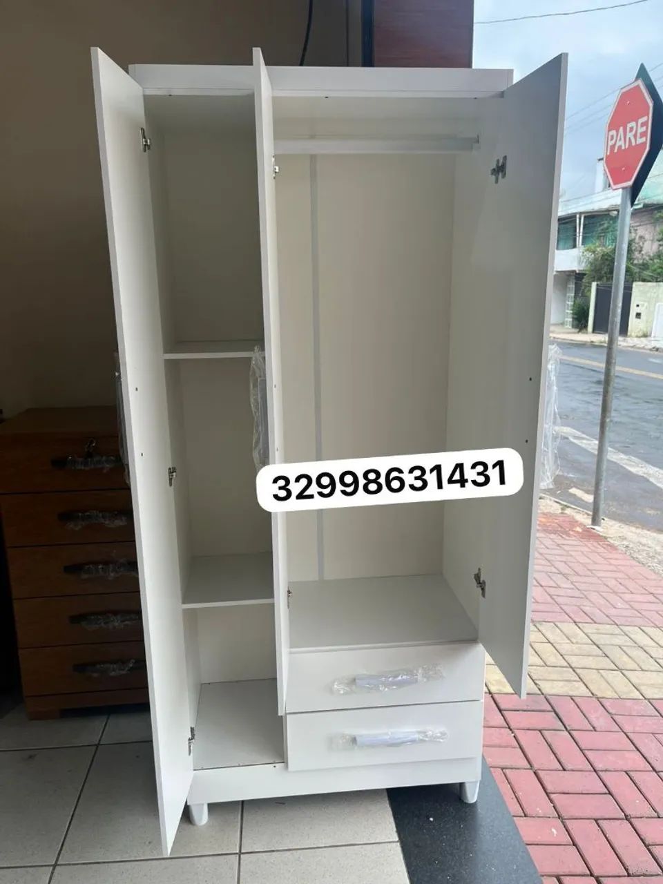 Guarda roupa Solteiro 3 portas e 2 Gavetas na Promoção - Armários e ...