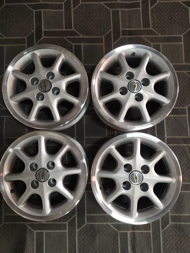 "rodas aro 13 gm" - Peças para carros, vans e utilitários no Brasil