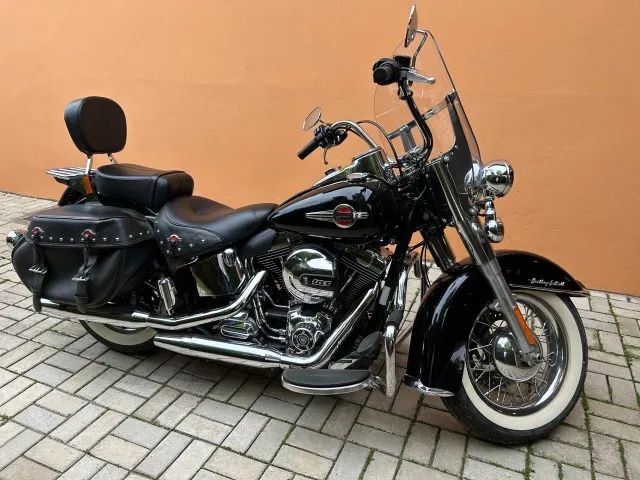HARLEY-DAVIDSON SOFTAIL CLASSIC FLSTC 2016 - 1411753165 | OLX