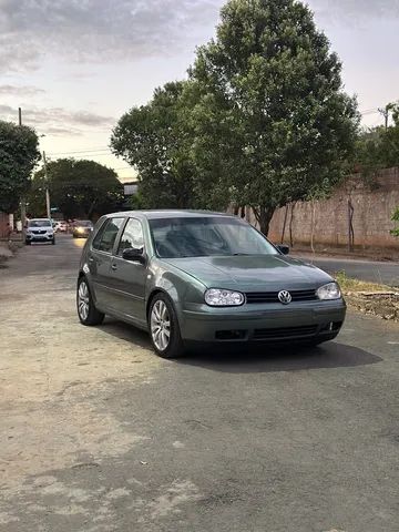 VOLKSWAGEN GOLF 2002 Usados e Novos