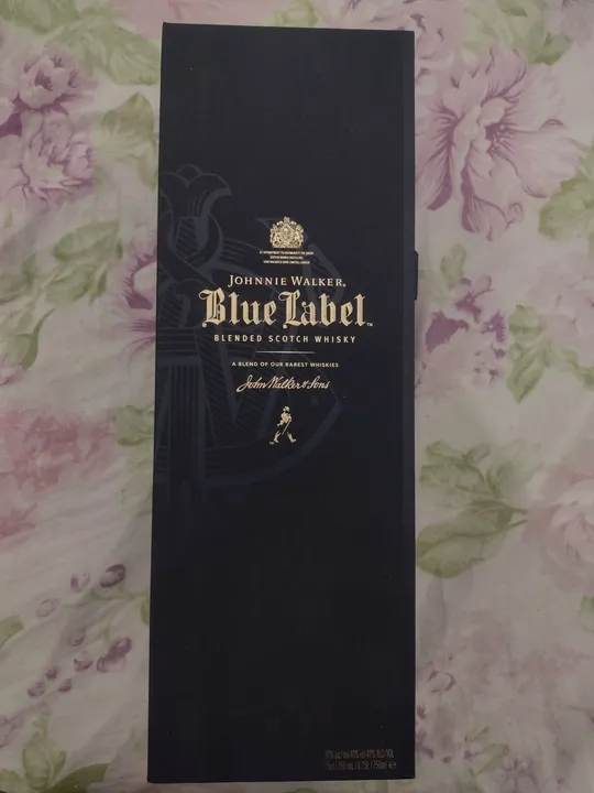 "caixa blue label" no Brasil
