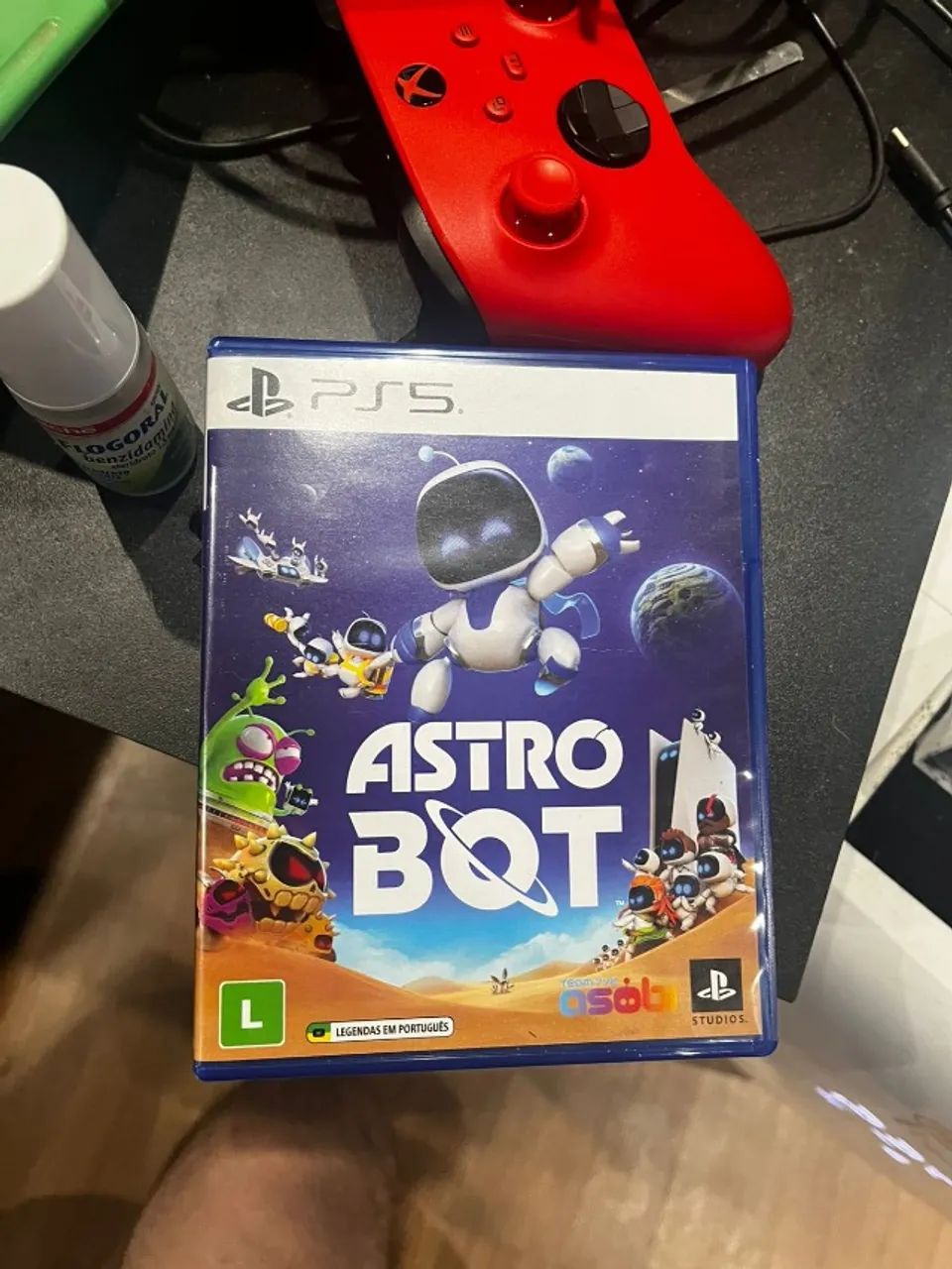 PS 5 FAT + ASTROBOT + DOIS CONTROLES + BASSE P/ CARREGAR CONTROLES ...