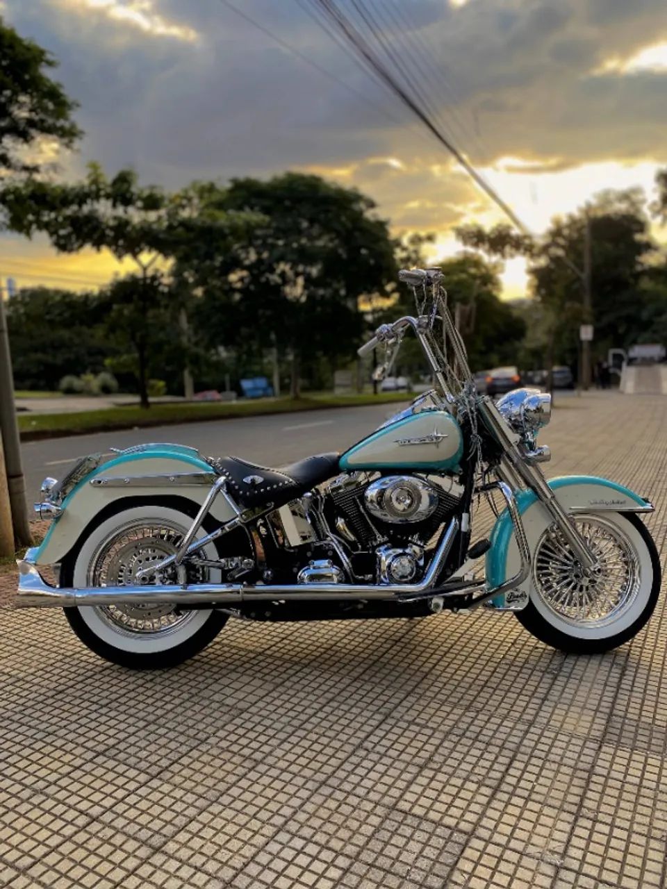 HARLEY-DAVIDSON SOFTAIL CLASSIC FLSTC 2011 - 1402397921 | OLX