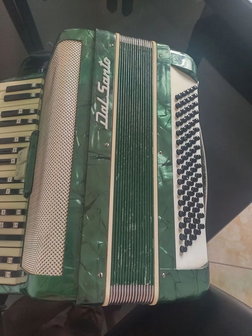 Acordeon Dal Santo - Instrumentos musicais - Céu Azul, Belo Horizonte ...