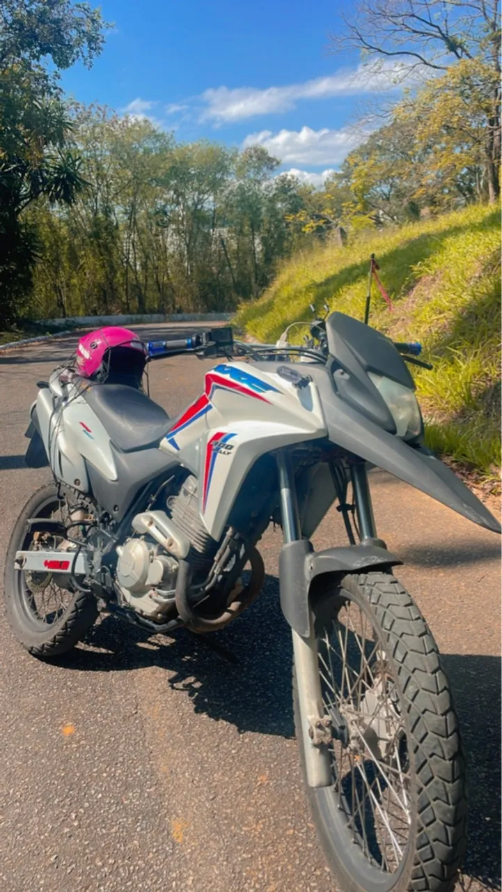 Motos HONDA XRE 2015 no Brasil