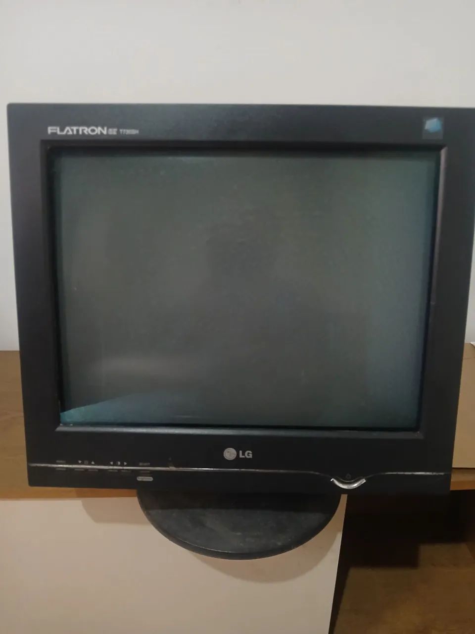 Monitor LG Flatron 17 polegadas - Computadores e Desktops - Santo ...