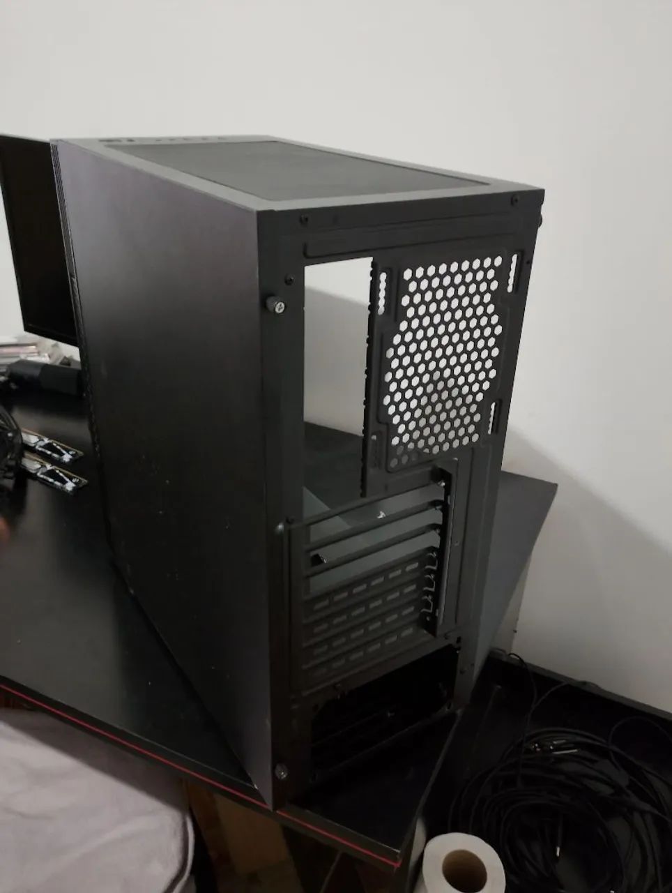 Gabinete pichau - Peças de Hardware - Portinho, Cabo Frio 1472420946 | OLX