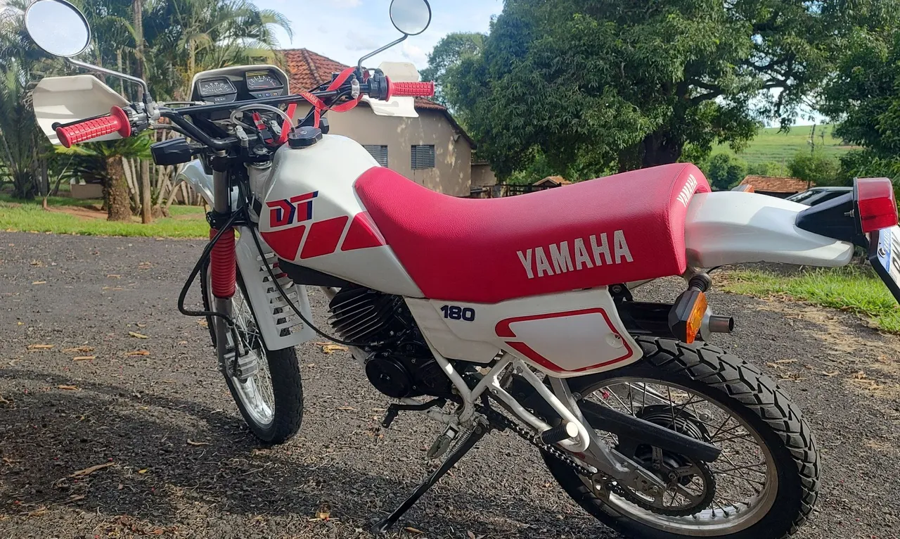 Motos Yamaha DT no Brasil