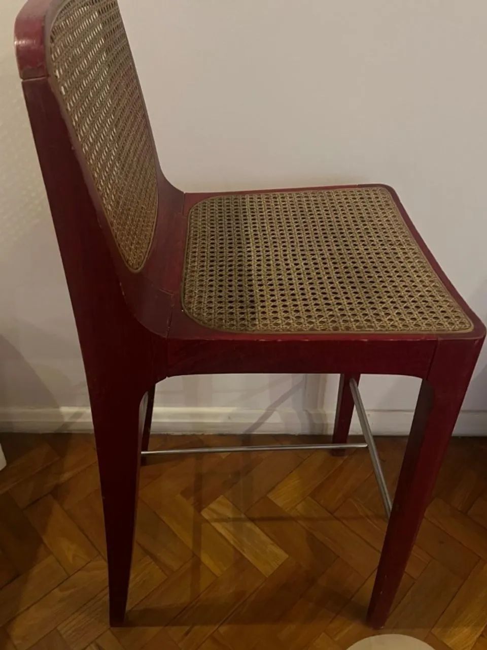 Banqueta para bar do design Jader Almeida - Bancos e Cadeiras ...