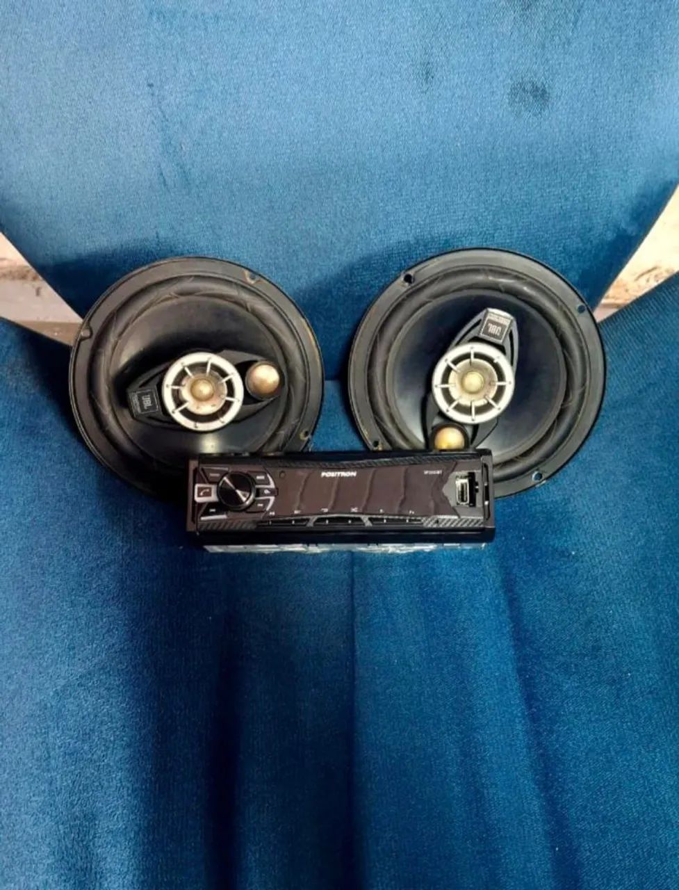 Auto rádio e dois auto falante JBL - Peças para carros, vans e ...