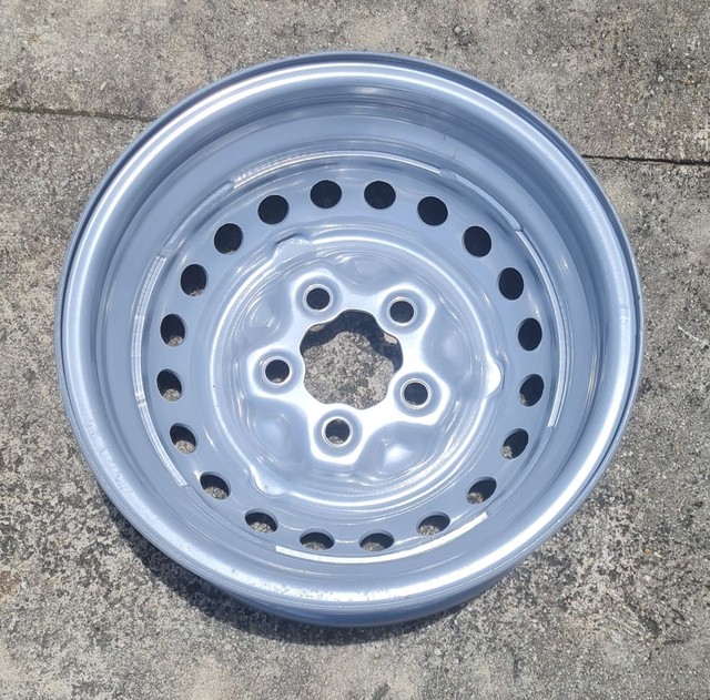 Roda Kombi Furgao Pick up aro 14 cubo moderno - Carros, vans e ...