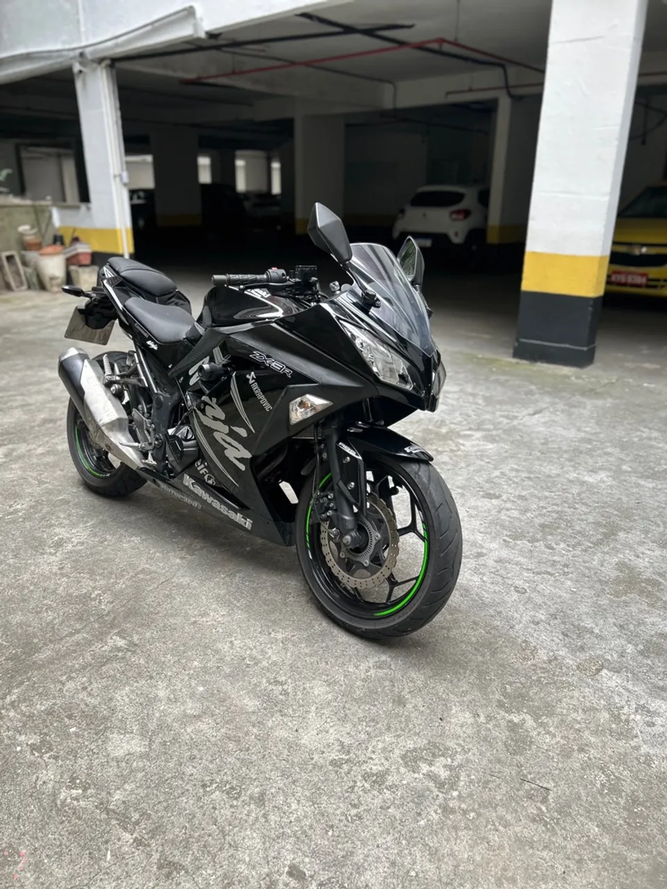 Motos KAWASAKI NINJA 300 no Brasil