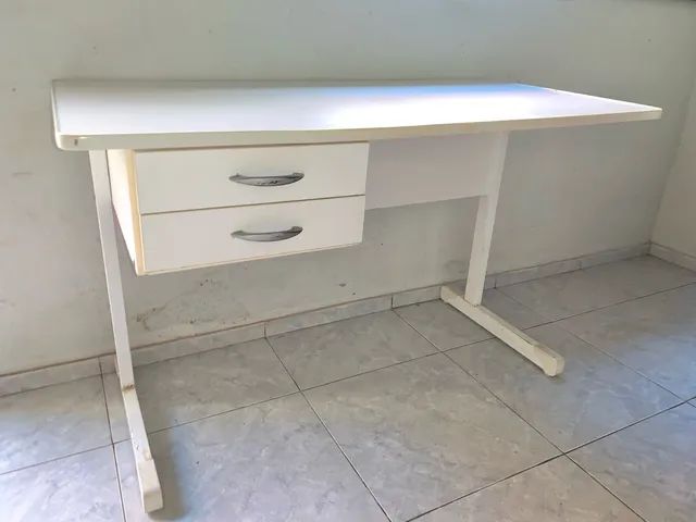 "mesa biro" no Brasil