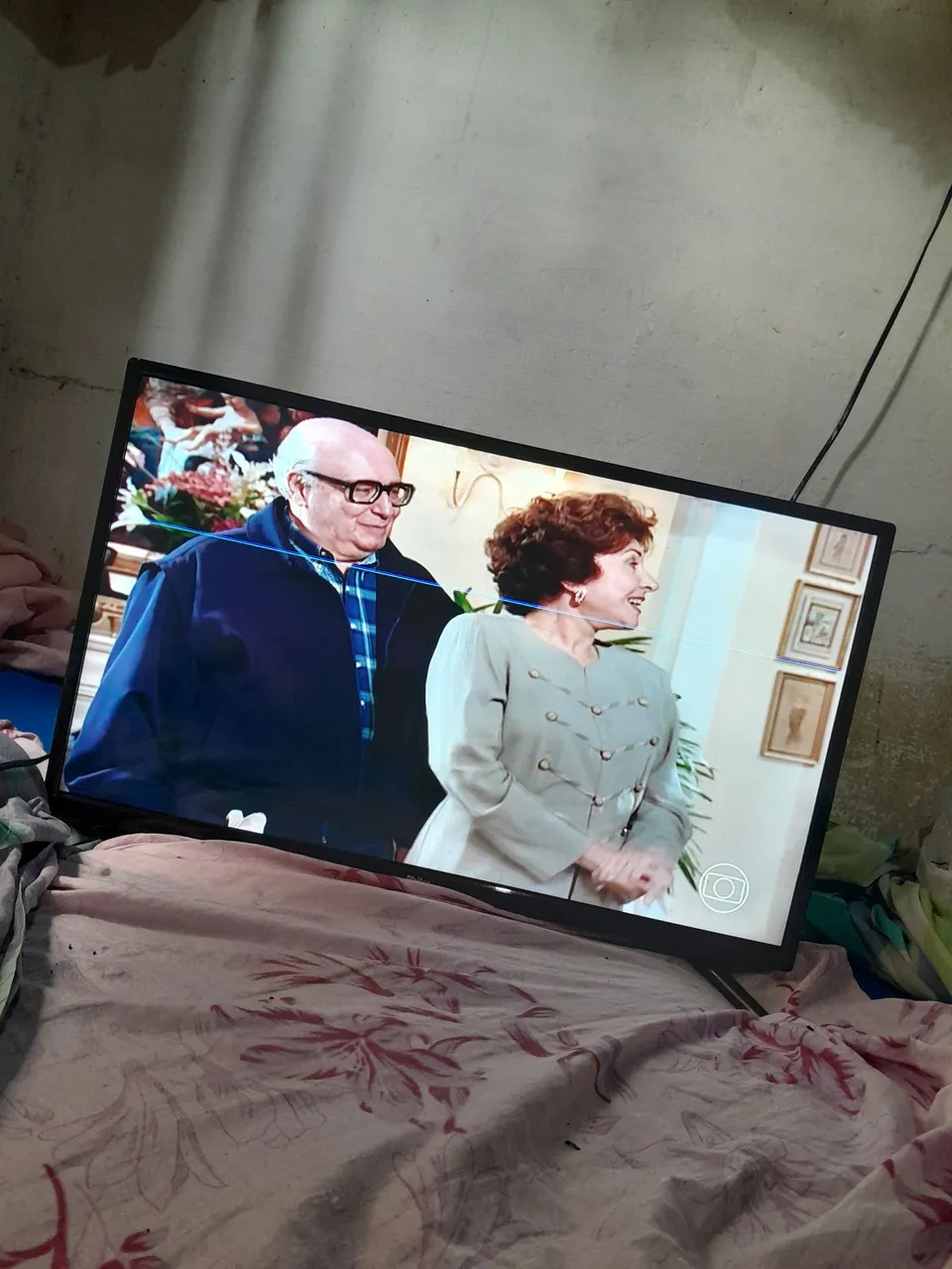 "tv de 28 polegadas" - TVs no Brasil